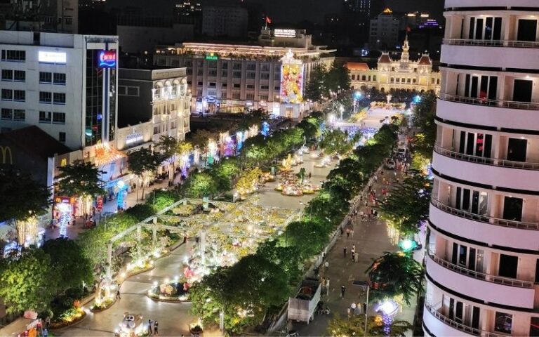 Nguyen Hue Street: The Dynamic Symbol of Sai Gon - IDC Travel